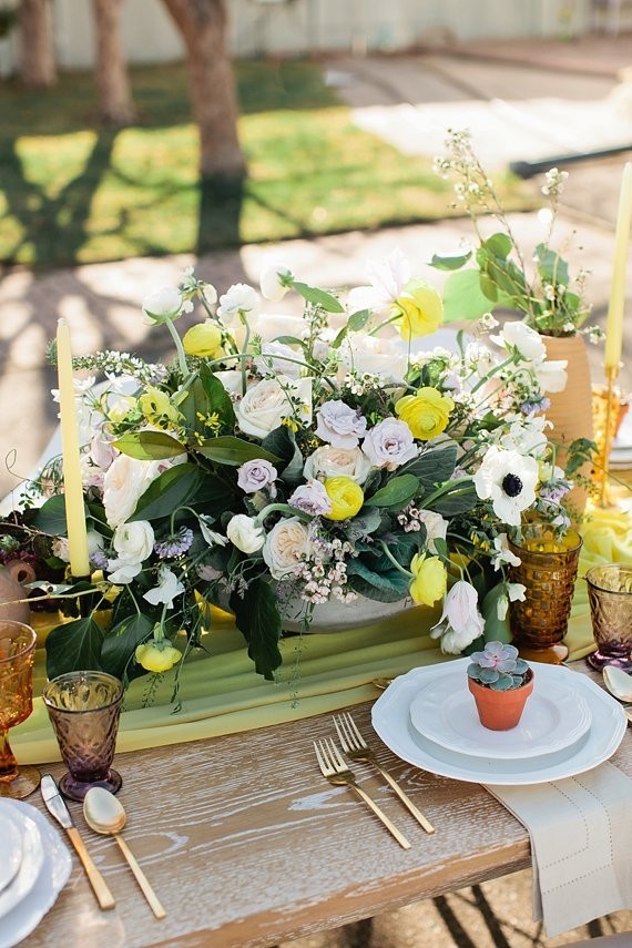 Modern spring wedding inspiration | Wedding & Party Ideas | 100 Layer Cake