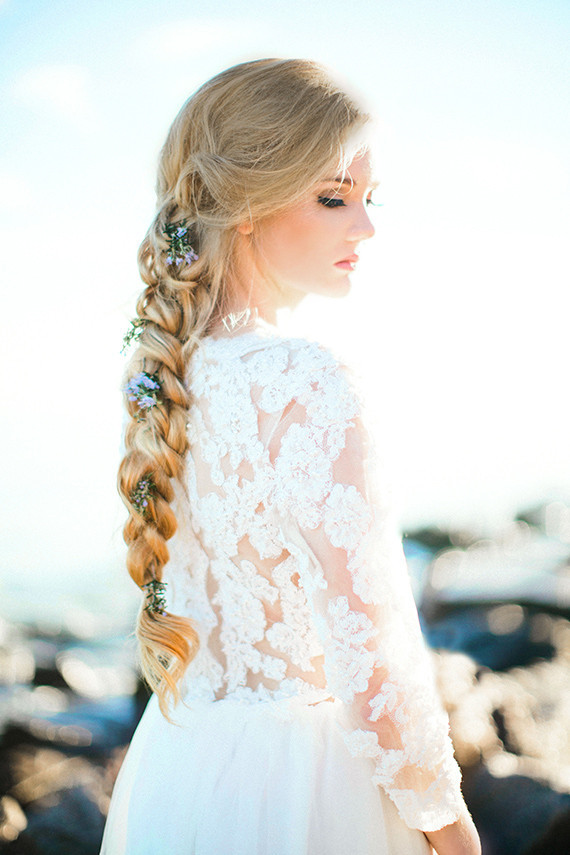 Loose side braid | Wedding & Party Ideas | 100 Layer Cake