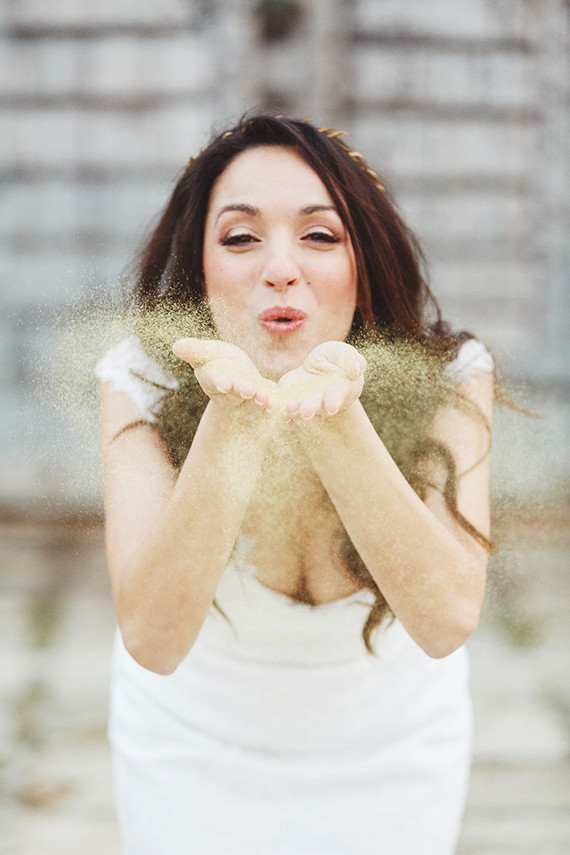 Gold glitter | Wedding & Party Ideas | 100 Layer Cake