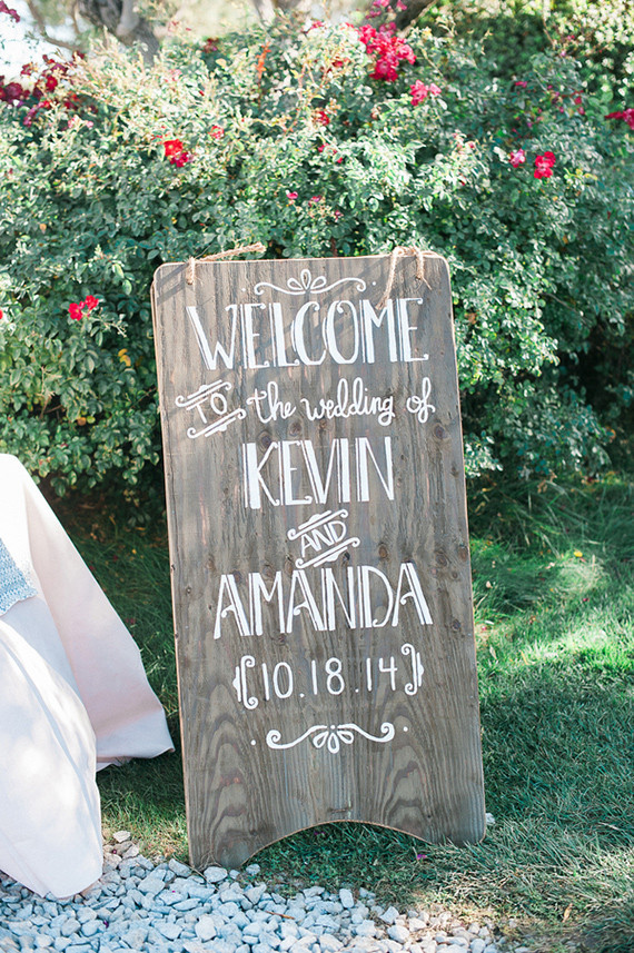Wooden welcome sign | Wedding & Party Ideas | 100 Layer Cake