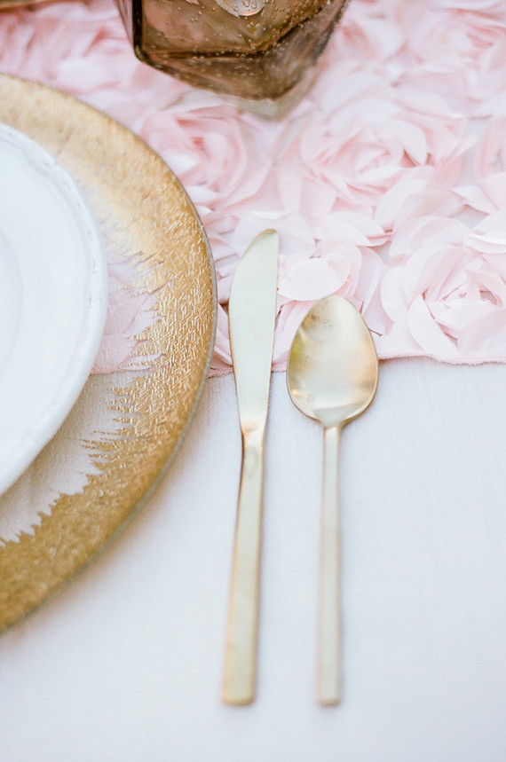 Gold flatware and place setting | Wedding & Party Ideas | 100 Layer Cake