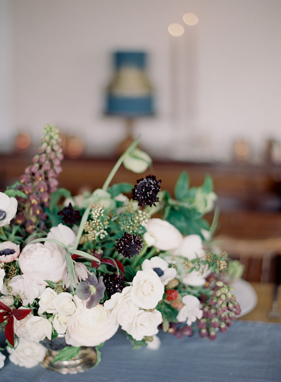 Intimate blue & metallic wedding inspiration | Wedding & Party Ideas ...