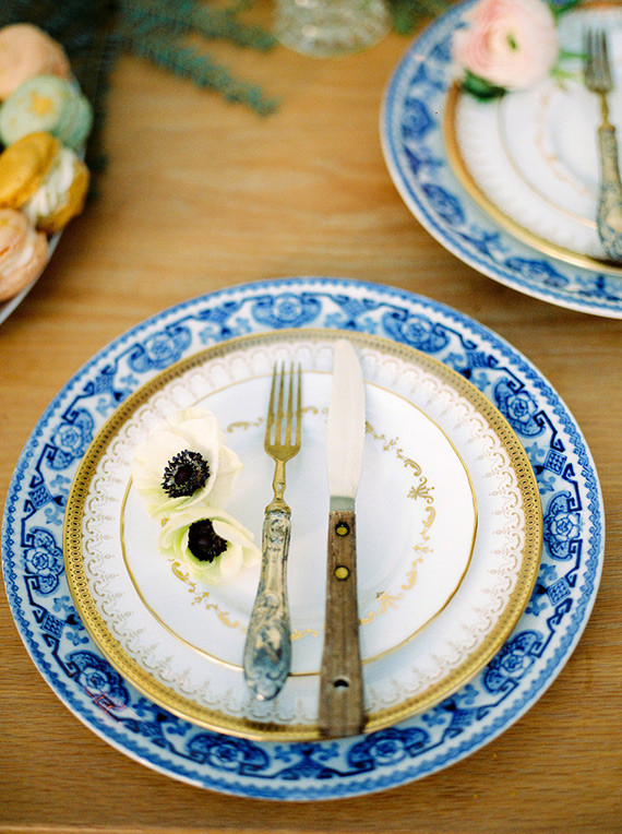 Royal blue place setting | Wedding & Party Ideas | 100 Layer Cake
