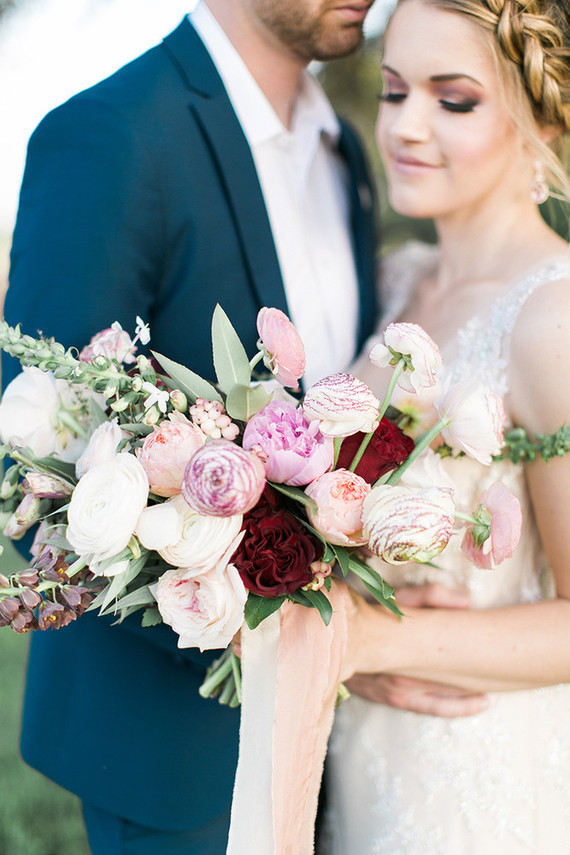 Spring wedding florals | Wedding & Party Ideas | 100 Layer Cake