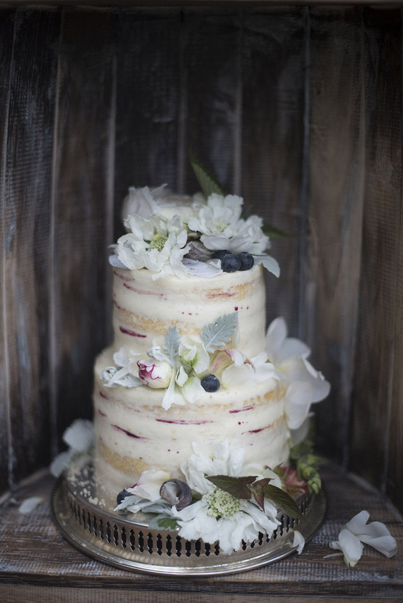 Rustic wedding cake | Wedding & Party Ideas | 100 Layer Cake