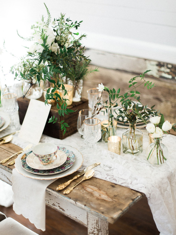 Rustic fall wedding tablescape | Wedding & Party Ideas | 100 Layer Cake