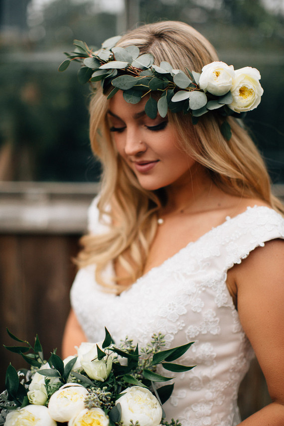 Bridal flower crown | Wedding & Party Ideas | 100 Layer Cake