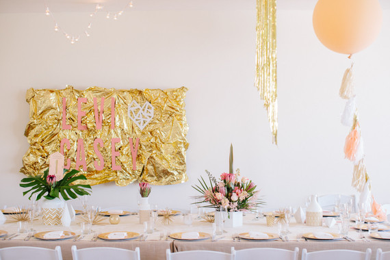 Modern gold tablescape | Wedding & Party Ideas | 100 Layer Cake