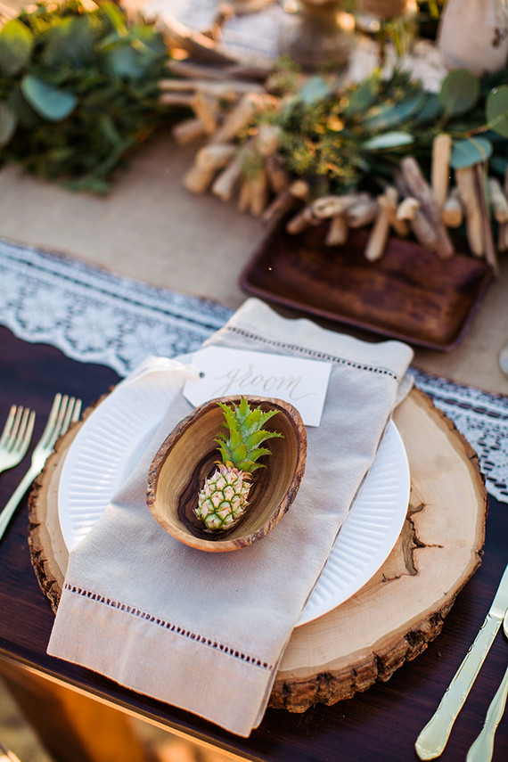 Rustic place setting | Wedding & Party Ideas | 100 Layer Cake