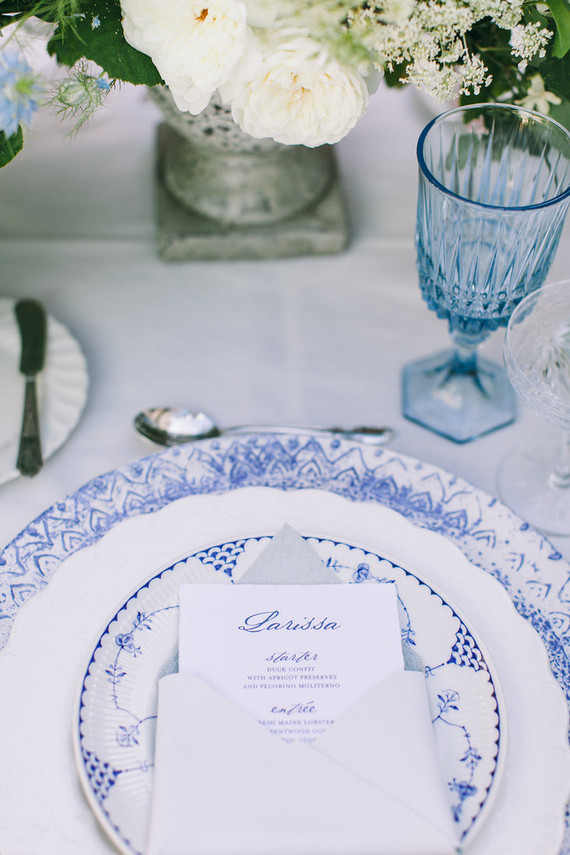 Vintage place setting | Wedding & Party Ideas | 100 Layer Cake