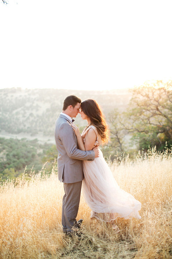 Outdoor wedding portrait | Wedding & Party Ideas | 100 Layer Cake