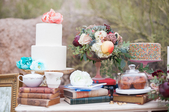Cake table | Wedding & Party Ideas | 100 Layer Cake