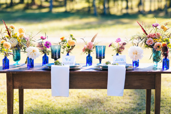Colorful tablescape | Wedding & Party Ideas | 100 Layer Cake