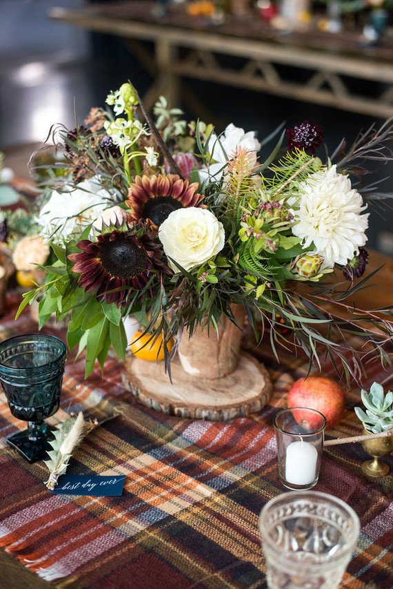 Rustic fall wedding decor | Wedding & Party Ideas | 100 Layer Cake