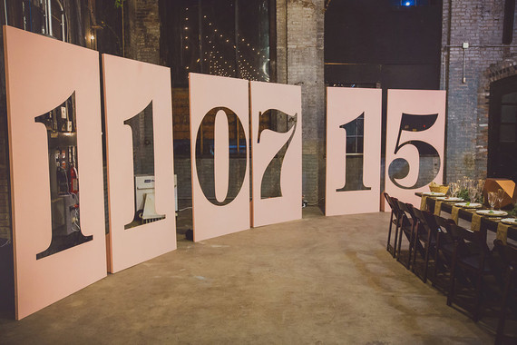 Wedding date signage | Wedding & Party Ideas | 100 Layer Cake