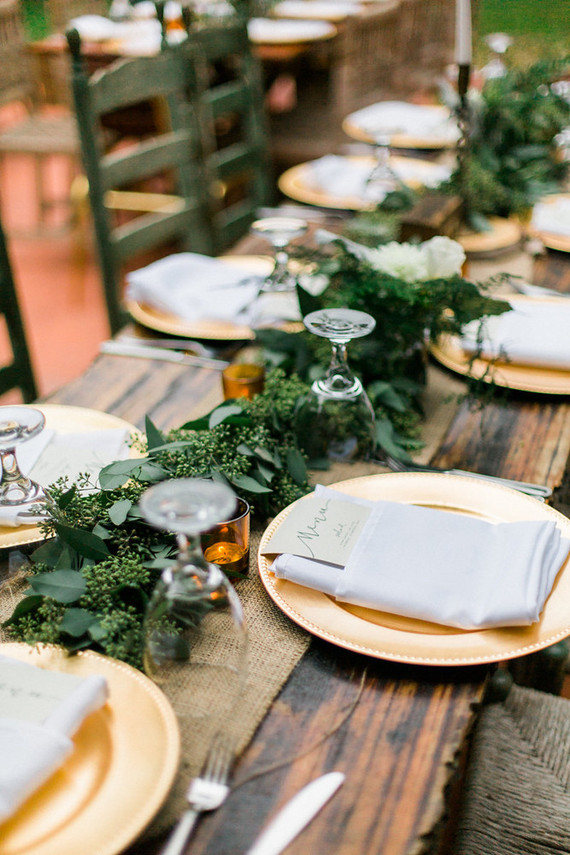 Rustic wedding tablescape | Wedding & Party Ideas | 100 Layer Cake