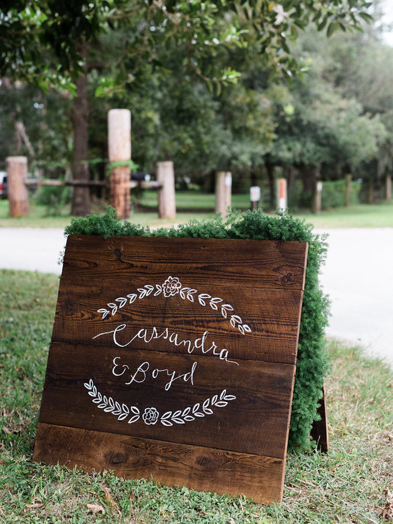 Rustic wood signage | Wedding & Party Ideas | 100 Layer Cake