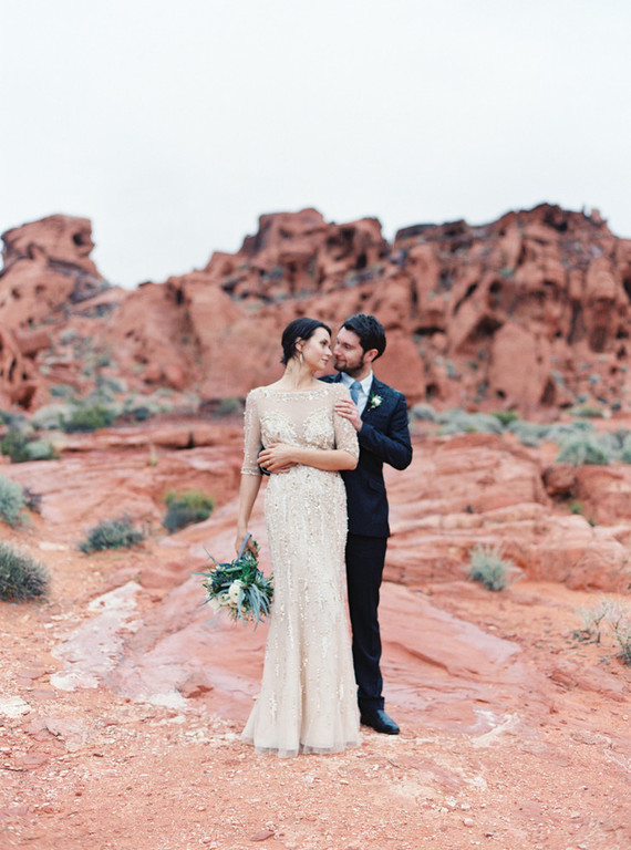 Desert wedding inspiration | Wedding & Party Ideas | 100 Layer Cake