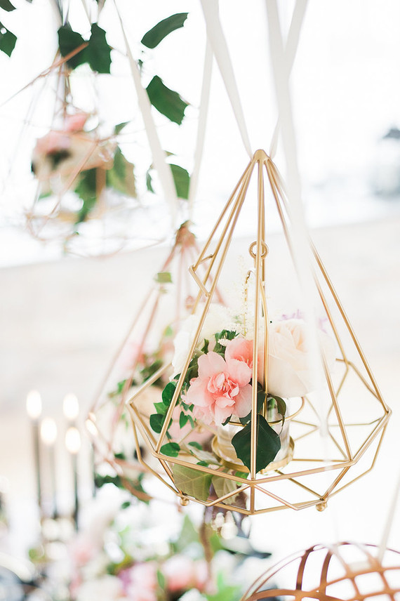 Geometric floral display | Wedding & Party Ideas | 100 Layer Cake