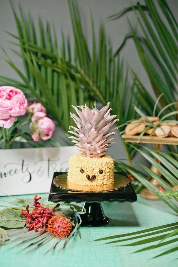 Tropical 1st birthday party | Wedding & Party Ideas | 100 Layer Cake