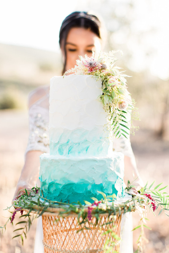 Blue ombre wedding cake | Wedding & Party Ideas | 100 Layer Cake