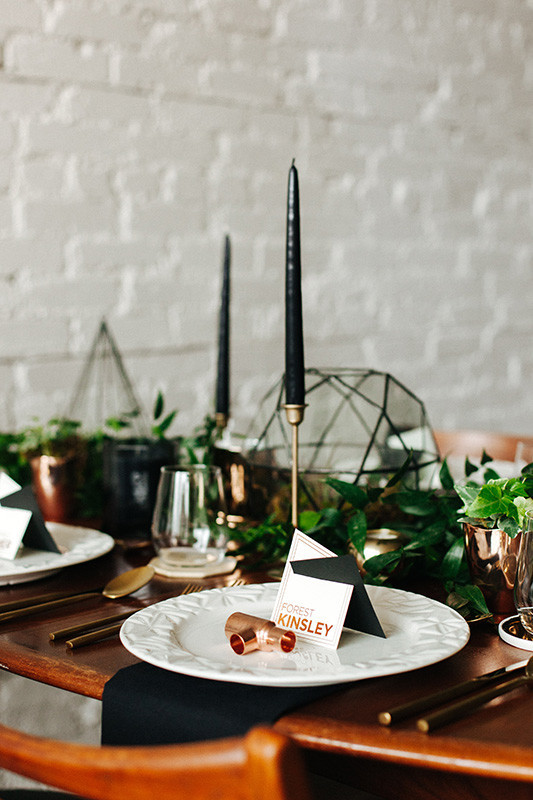 Modern tablescape | Wedding & Party Ideas | 100 Layer Cake