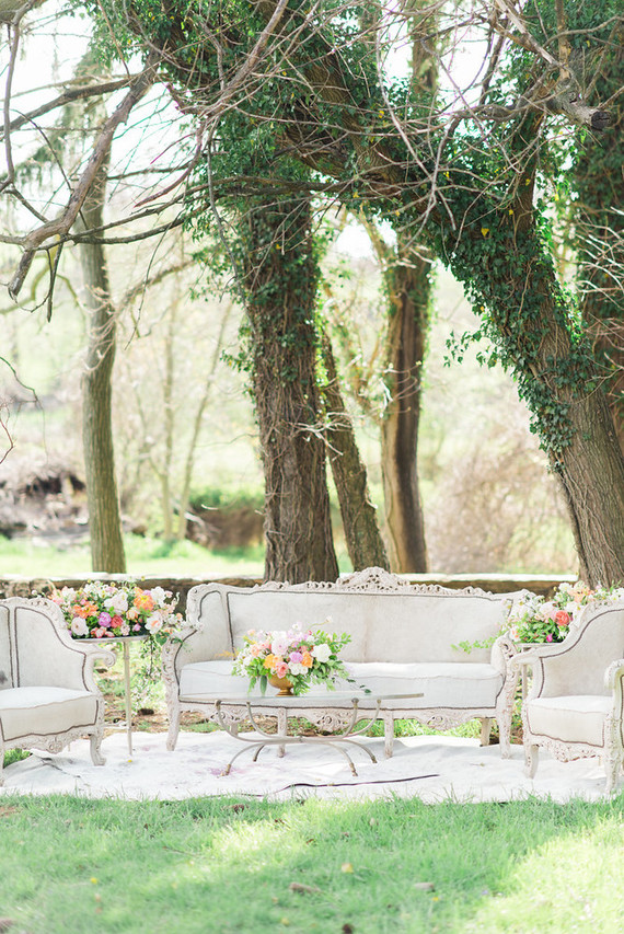 elegant outdoor spring lounge | Wedding & Party Ideas | 100 Layer Cake