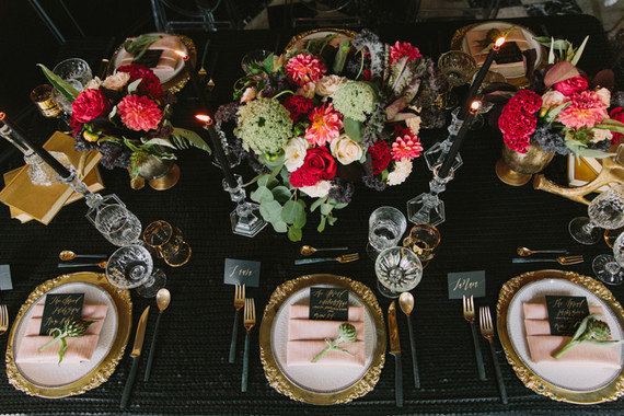 black wedding tablescape | Wedding & Party Ideas | 100 Layer Cake