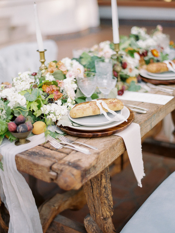 Rustic tablescape | Wedding & Party Ideas | 100 Layer Cake