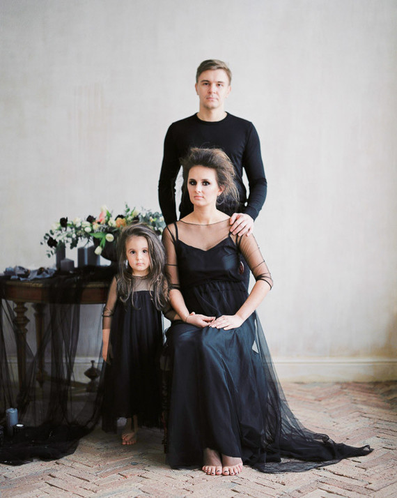 Romantic gothic family photos | Wedding & Party Ideas | 100 Layer Cake