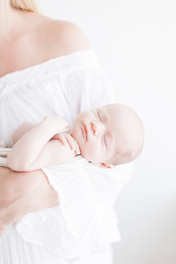 All white newborn photos | Wedding & Party Ideas | 100 Layer Cake