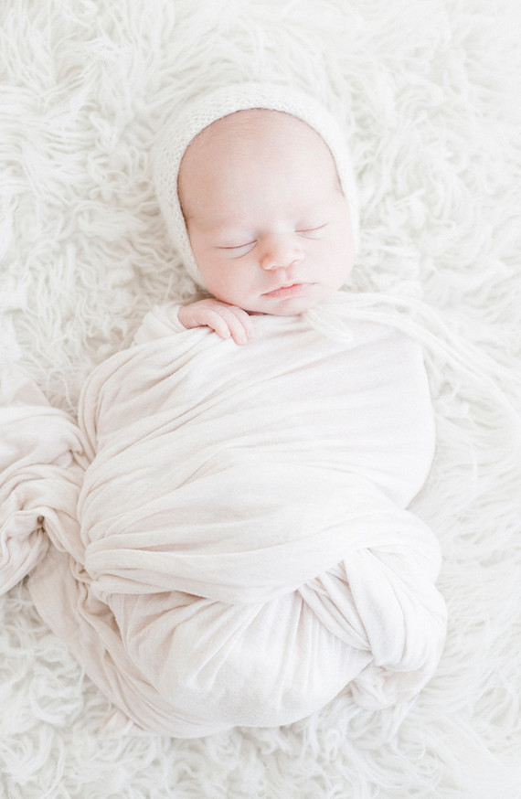All white newborn photos | Wedding & Party Ideas | 100 Layer Cake
