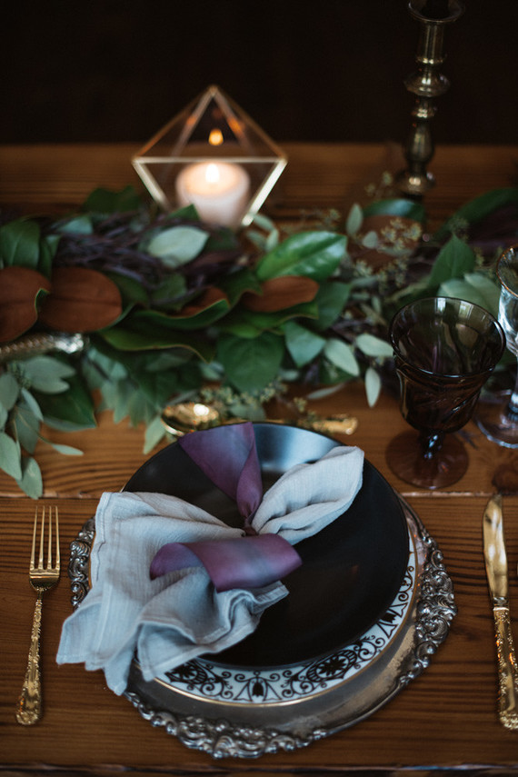 Dark and moody wedding inspiration | Wedding & Party Ideas | 100 Layer Cake