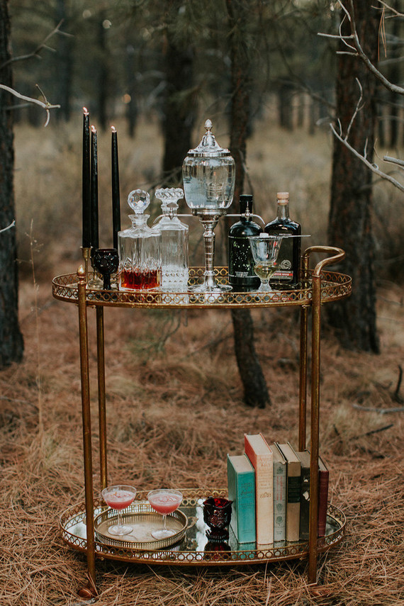 Vintage bar cart | Wedding & Party Ideas | 100 Layer Cake