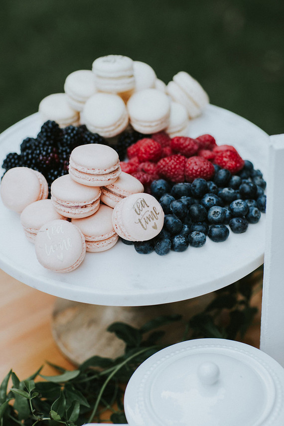Macaroon desserts | Wedding & Party Ideas | 100 Layer Cake