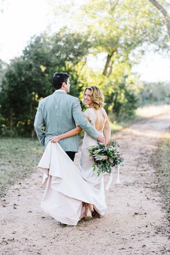 Modern ranch wedding | Wedding & Party Ideas | 100 Layer Cake