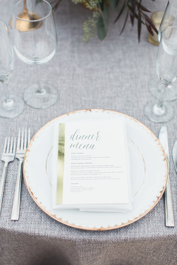 Modern place setting | Wedding & Party Ideas | 100 Layer Cake