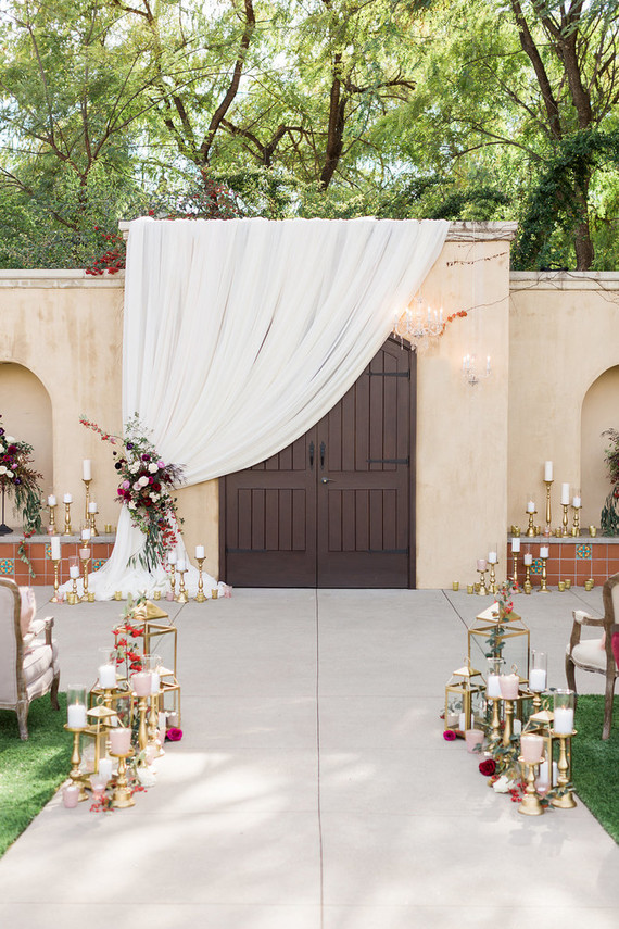 Wedding altar | Wedding & Party Ideas | 100 Layer Cake