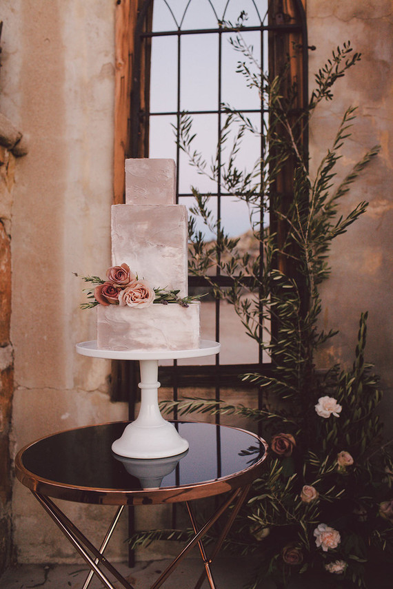 Desert wedding cake | Wedding & Party Ideas | 100 Layer Cake
