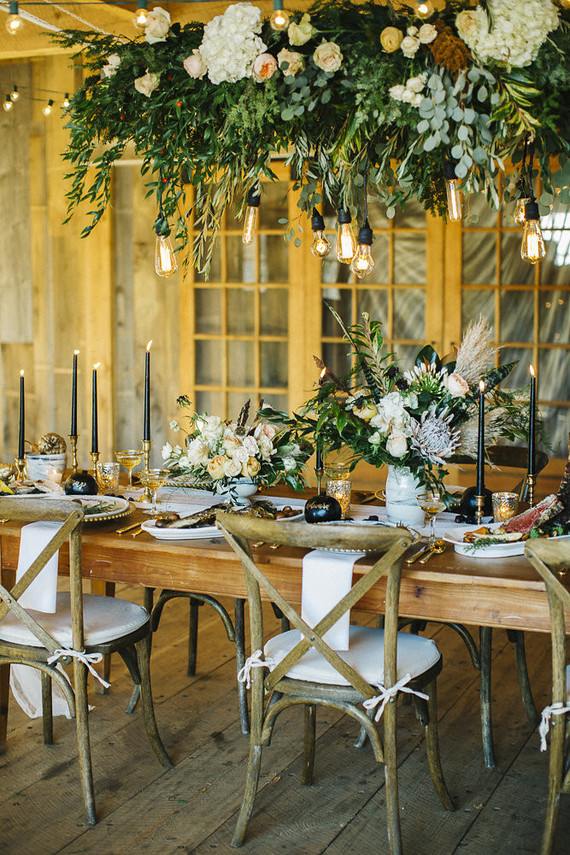 Rustic tablescape | Wedding & Party Ideas | 100 Layer Cake