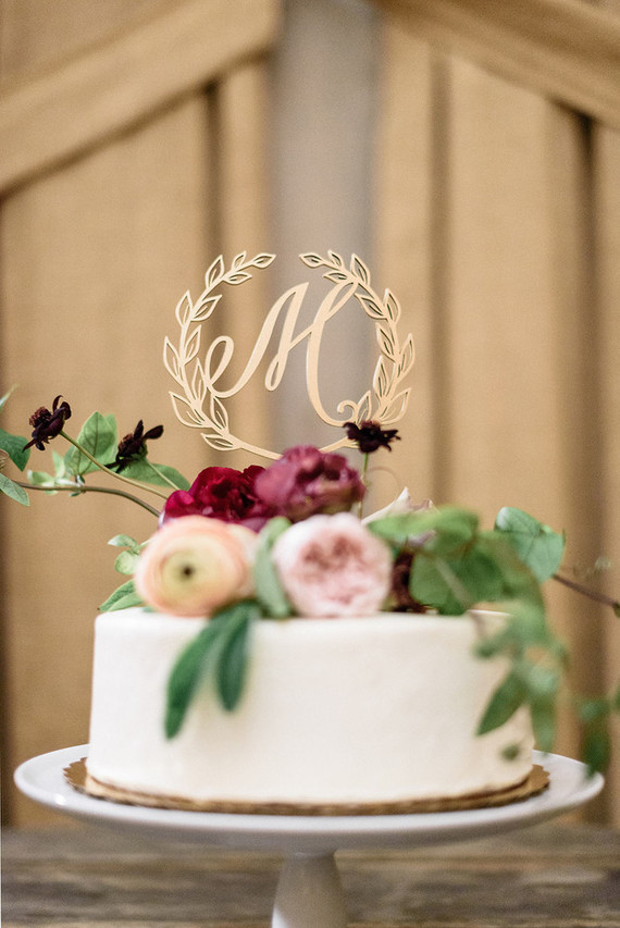 Monogram wedding cake | Wedding & Party Ideas | 100 Layer Cake