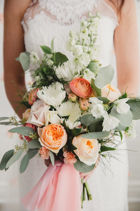 Peach bridal bouquet | Wedding & Party Ideas | 100 Layer Cake