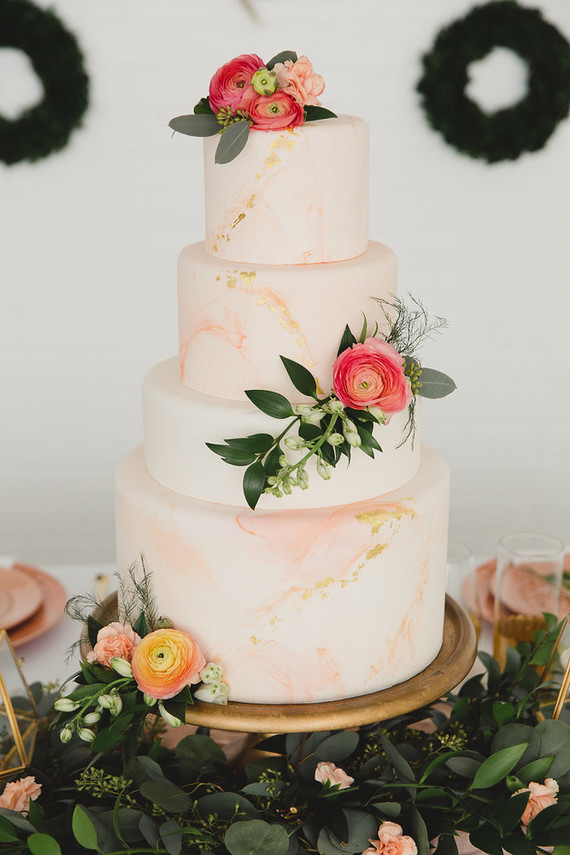 Peach wedding cake | Wedding & Party Ideas | 100 Layer Cake