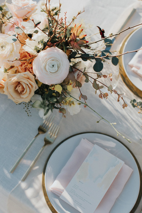 Spring place setting | Wedding & Party Ideas | 100 Layer Cake