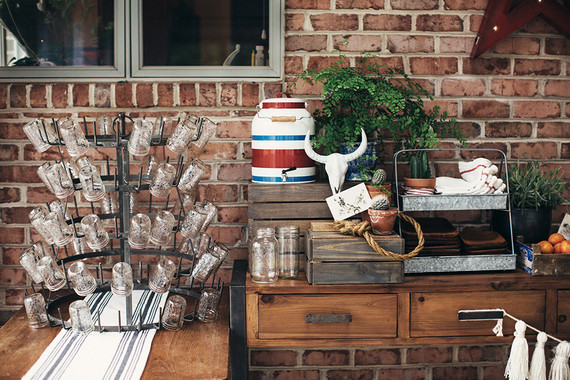 Laid back western birthday party | Wedding & Party Ideas | 100 Layer Cake