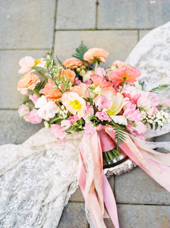 Spring boho wedding bouquet | Wedding & Party Ideas | 100 Layer Cake