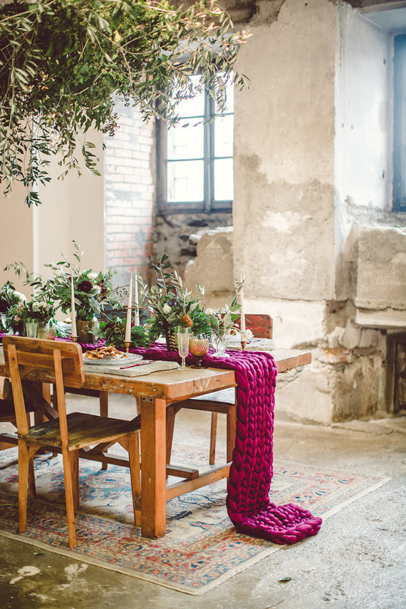 Yarn table runner | Wedding & Party Ideas | 100 Layer Cake