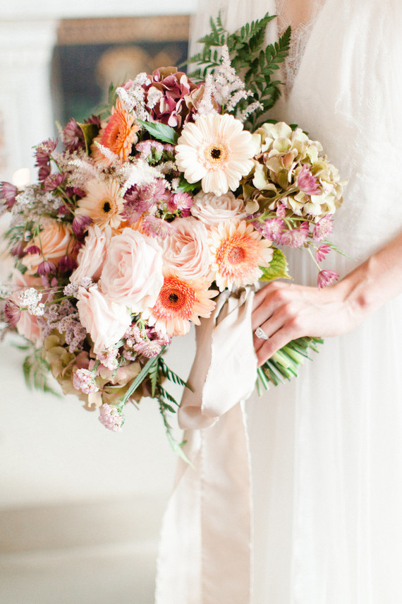Spring bridal bouquet | Wedding & Party Ideas | 100 Layer Cake
