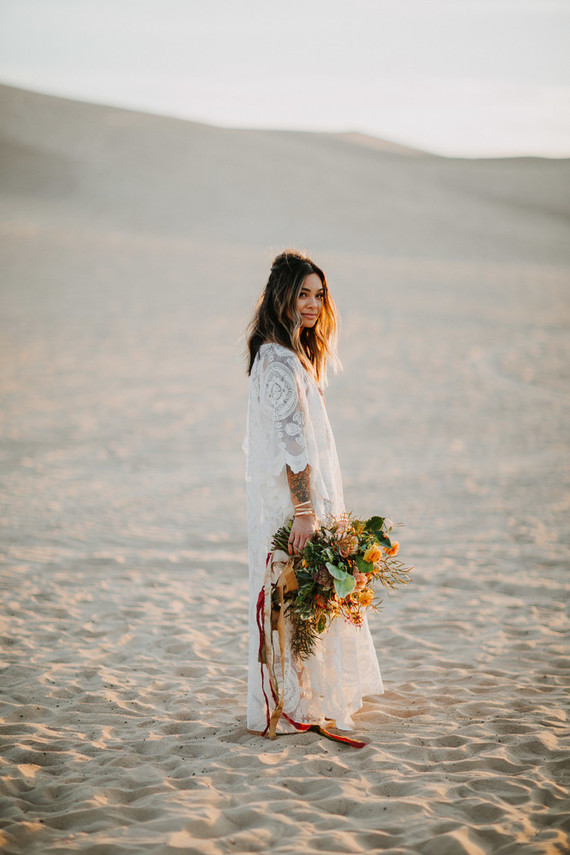Boho desert bride | Wedding & Party Ideas | 100 Layer Cake