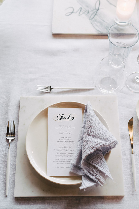 Modern place setting | Wedding & Party Ideas | 100 Layer Cake